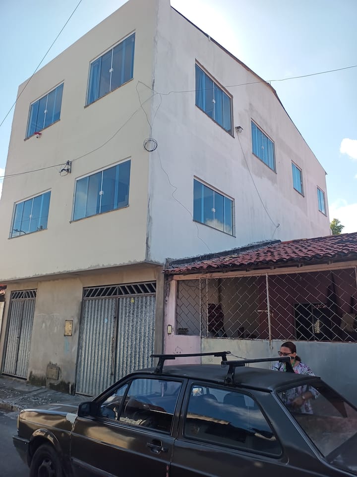 Casa Com Três Pavimentos - Aracaju