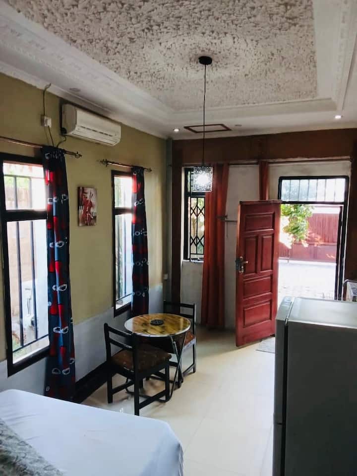 Modern Garden Studio-chudleigh - Zambie