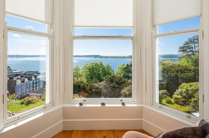 Exclusive Listed Property With Stunning Sea View. - Cobh