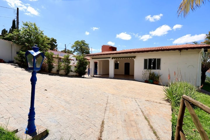 Novidade! Casa Da Fonte Térrea A 500 Mt Do Centro. - São Pedro