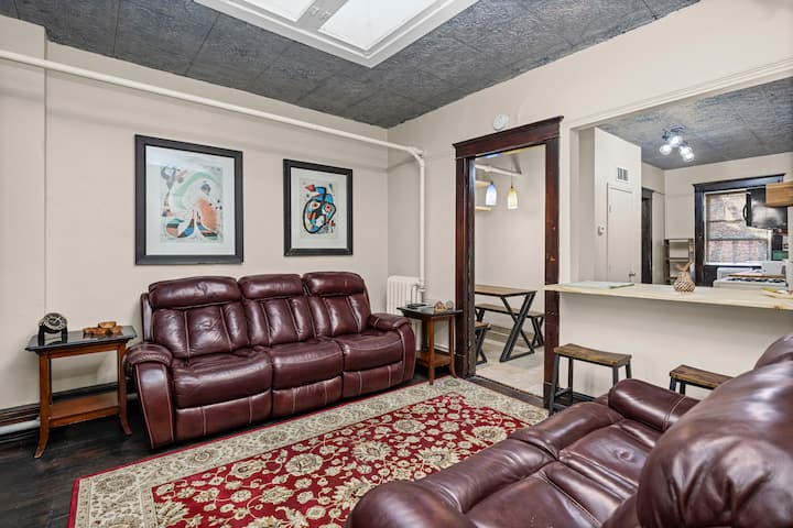 #2 Chapala - Spacious 2 Bedroom Downtown Condo - Ann Arbor, MI