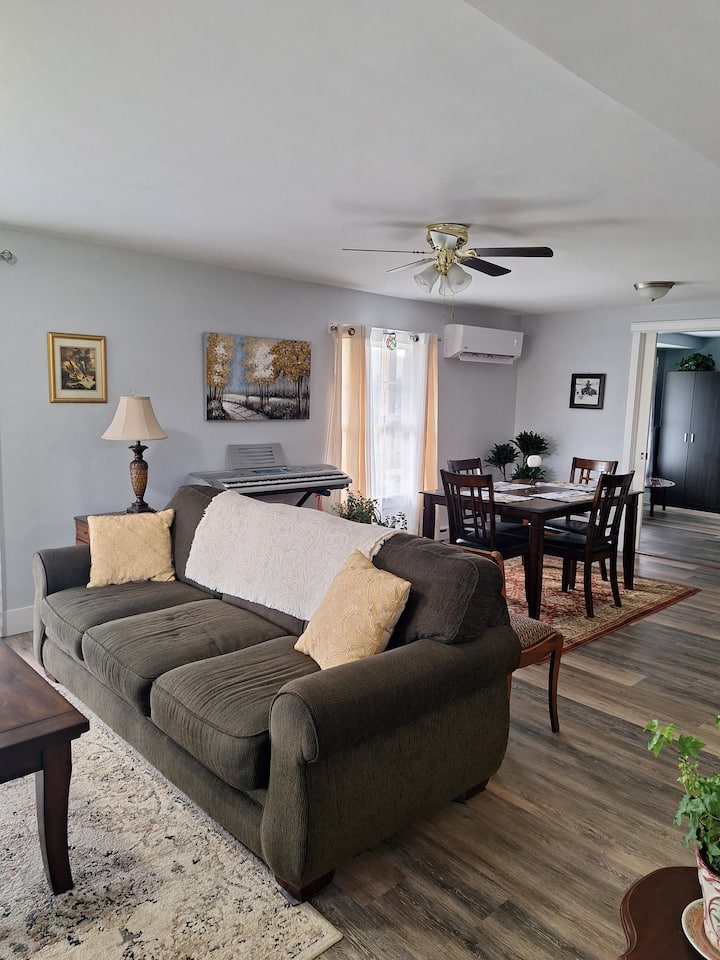 Sussex Nb-picadilly Mountain Suite - Sussex, NB, Canada