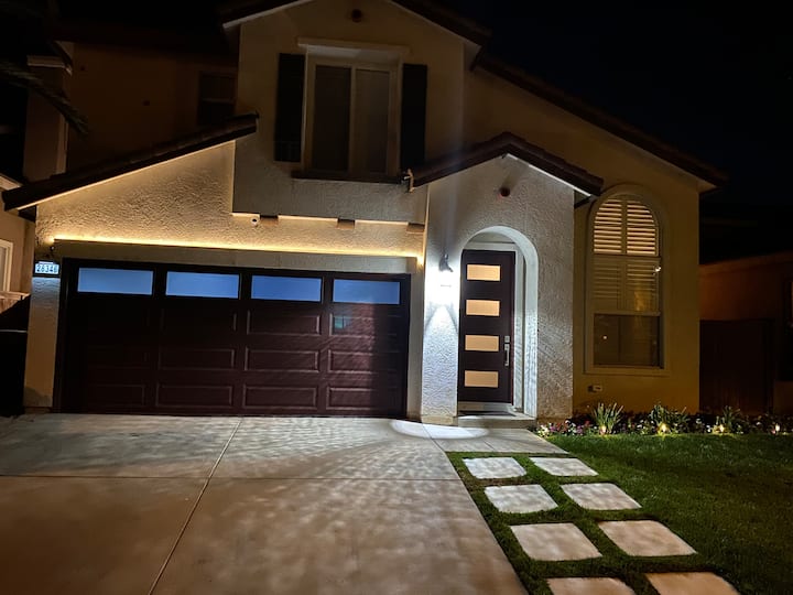 Willow Ct House - Santa Clarita