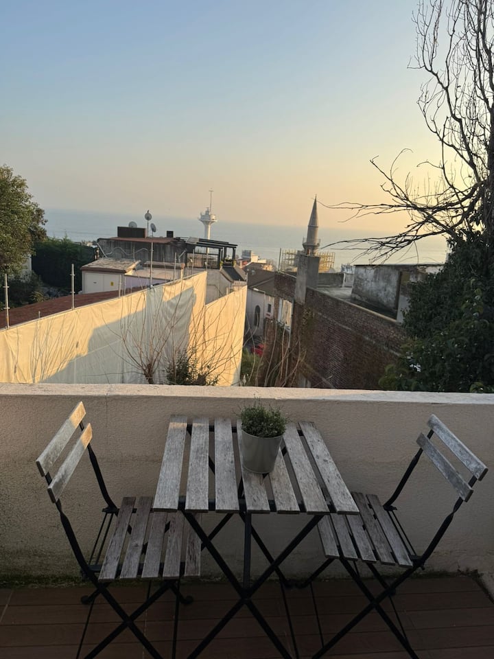 Two Bedroom Apartment Sultanahmet Mosque View 2 - Heybeliada