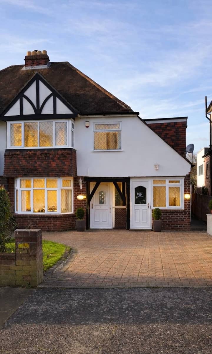 Drayton : Family Size Home Free Parking - Havant