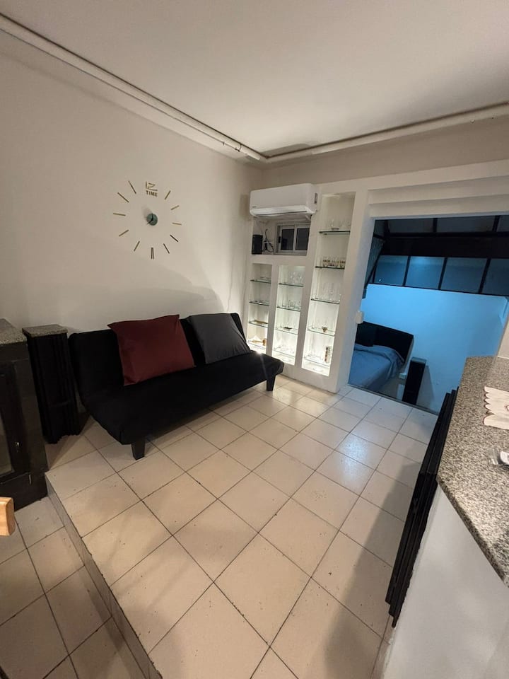 Cerca De Todo. - Buenos Aires