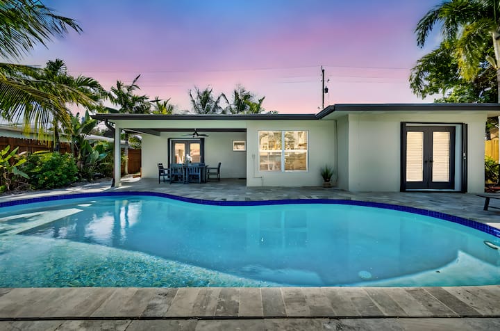 Waterfront Home, 3/2, Close To Beach, Pool, Dock - Pompano Beach, FL