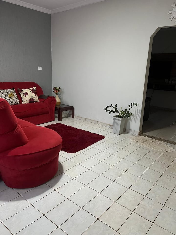 Seu Lar Em Udi-3 Quarto, Cozinha Completa E Suite - Uberlândia