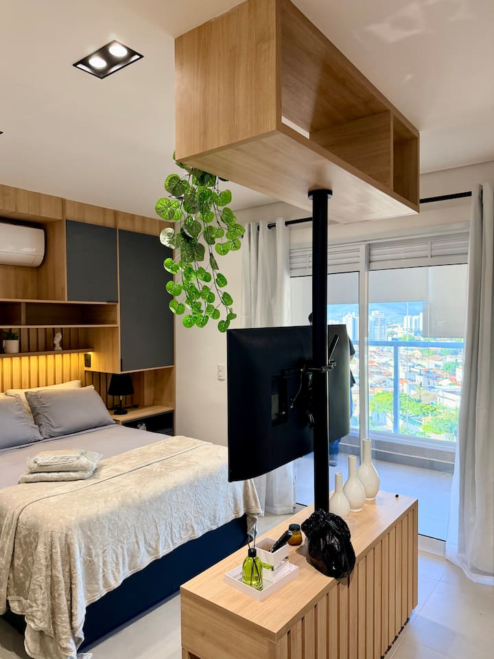 Studio Home 107c/varanda Ar Condicionado E Netflix - Mogi das Cruzes