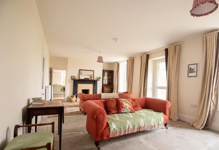 Farmhouse In Somerset - Cotswolds