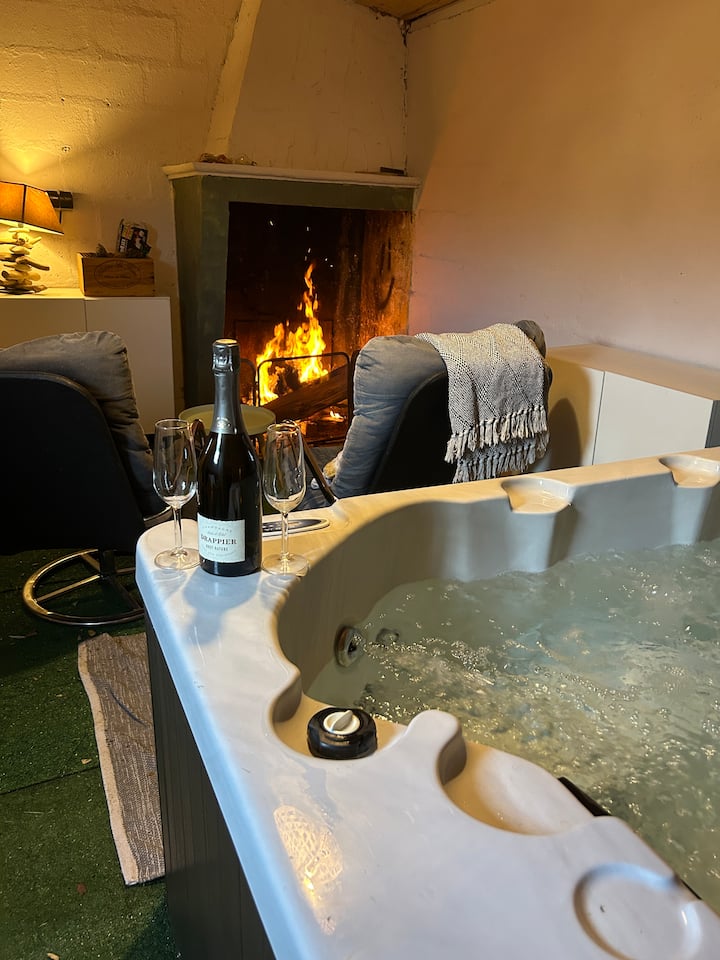 Cabane En Bois En Ville Avec Spa Et Cheminée. - Langon