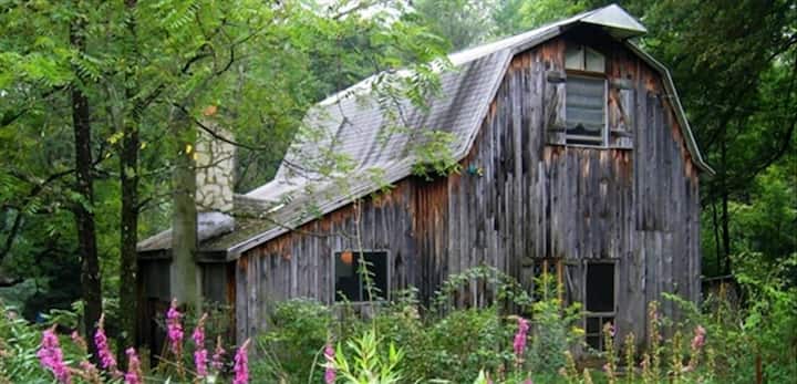 Beautiful Barn On 7 Acres - Kerhonkson, NY