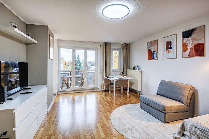 Chic & Newly Equipped Apartment, Great Location - Munich