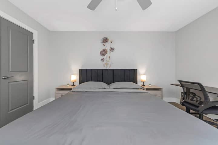 Pool + Gym | Cozy 2 Bd Apt 9 Mins From Tpa - Tampa, FL