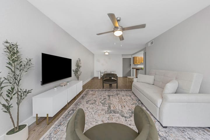 Pool + Gym | Cozy 2 Bd Apt 9 Mins From Tpa - Aéroport de Tampa (TPA)