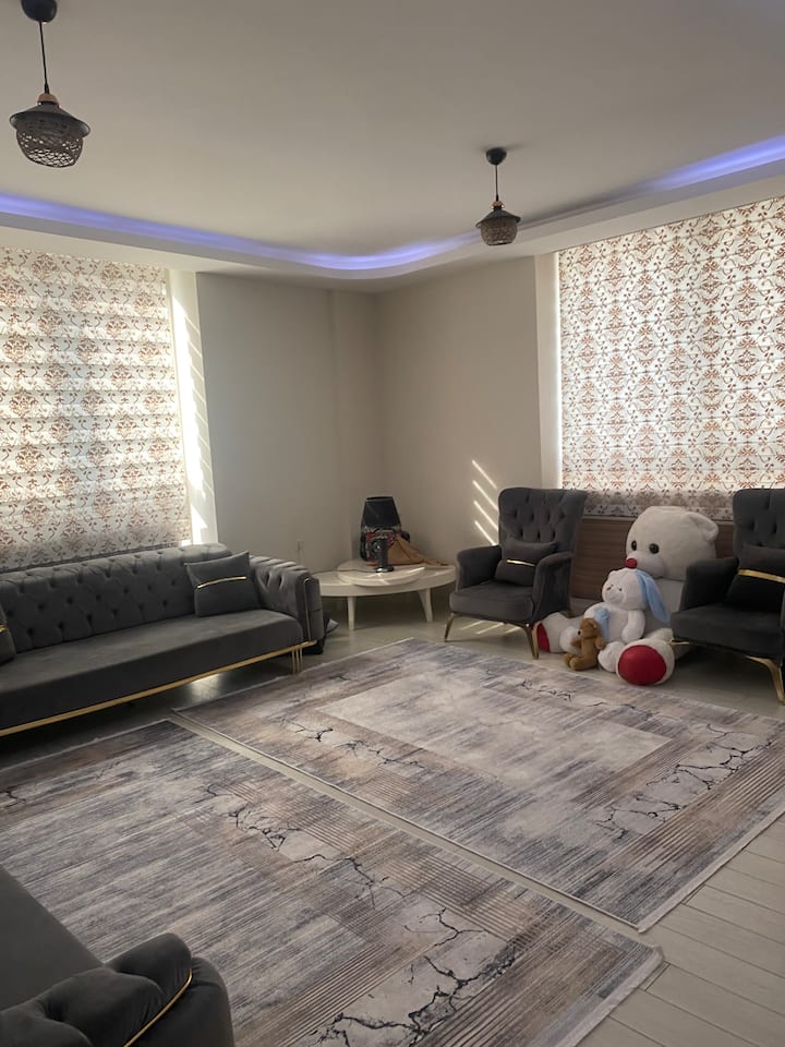 Metroya Yürüme Mesafesinde Tüm Ev - Buca