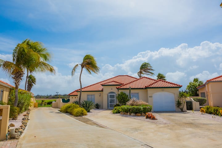 Luxurious 3br Villa W/ Private Pool Near Beach - Aruba