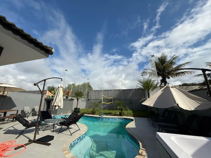 Casa Com Piscina, Jacuzzi E Quadra De Vôlei. - Bertioga