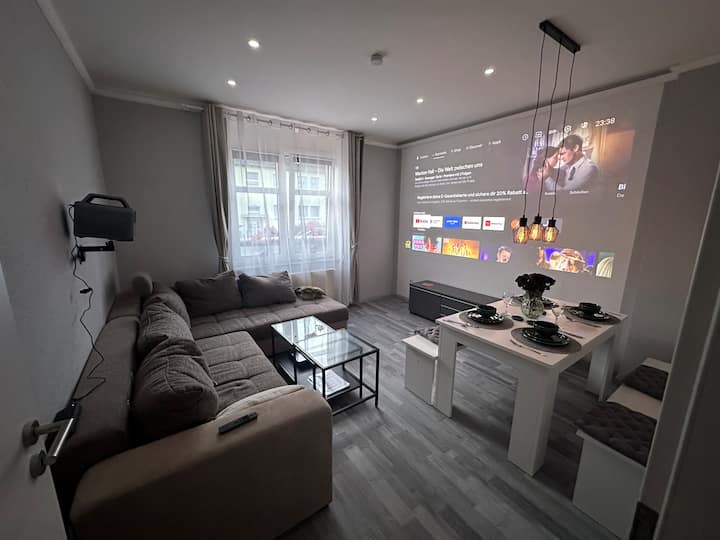 Stylish Home Theater Apartment 1 - Siegen