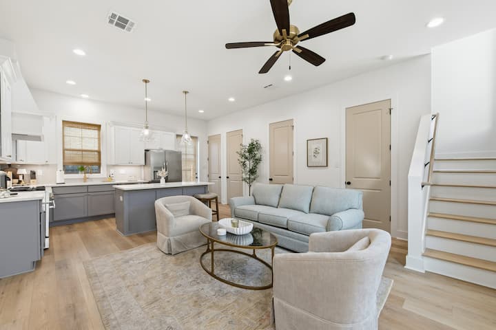 New-cafè House-king-prime Location-lux-river Ranch - Lafayette, LA