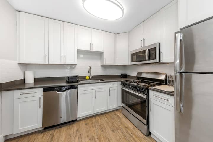 Chic 1 Bd W/pool, Gym & Laundry | 9 Mins From Tpa - Tampa, FL