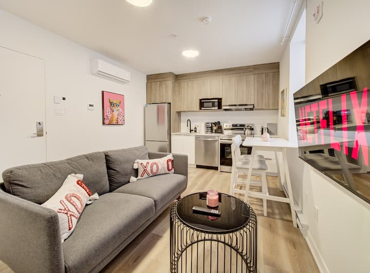 Pinky Cosy Apartment Downtown Montreal - Montréal, QC