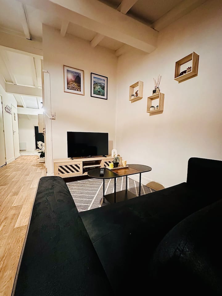 L’étoile Rouge. - Carcassonne