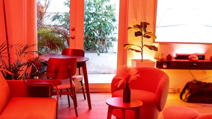 South Beach Ocean View Penthouse - 1,500 Sq Ft - Miami Beach