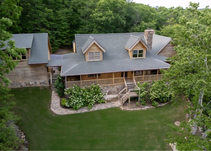 Cloudland Cabin-scenic Brow Views/20 Acres Trails - Summerville, GA