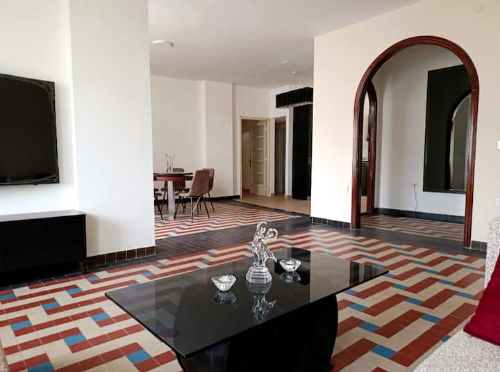 195m² Sun-lit Mid-century Gem With Balcony Views - Beirut