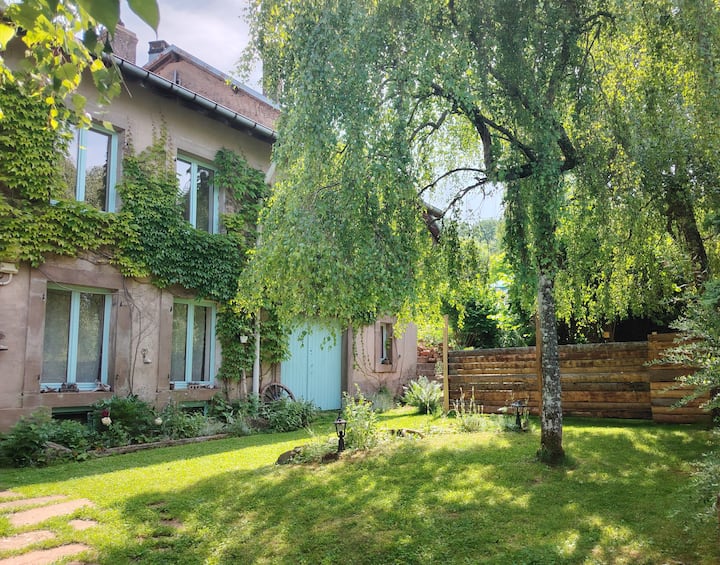 Le Jardin D'auguste : Gîte Au Cœur Des Vosges - Saint-Dié-des-Vosges