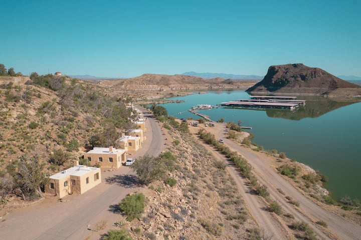 The Canyon View (2 Queen Beds) - Elephant Butte Lake State Park, Elephant Butte