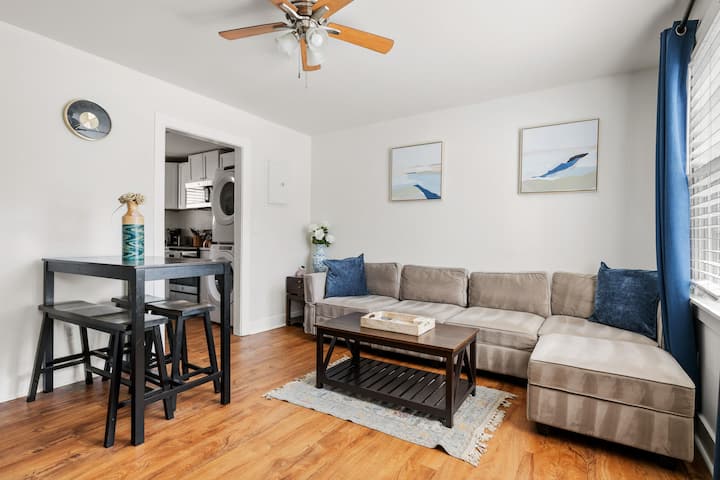 Cozy 2br Getaway Minutes To Downtown - Dayton B - Charleston