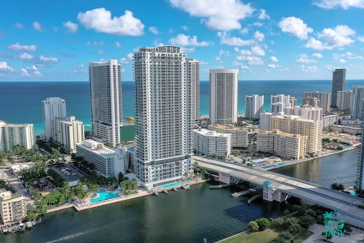 Luxury Apartments Oceanfront(hyde Beach) - Hollywood, FL