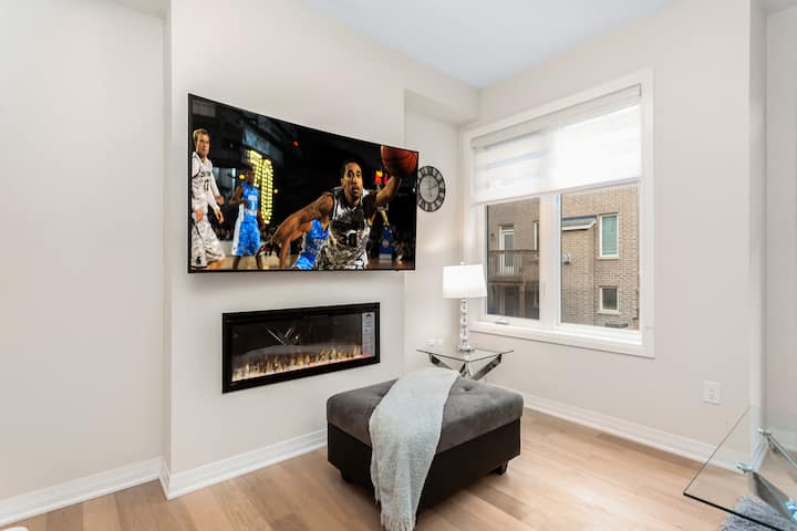 Luxury Oakville Retreat - Milton