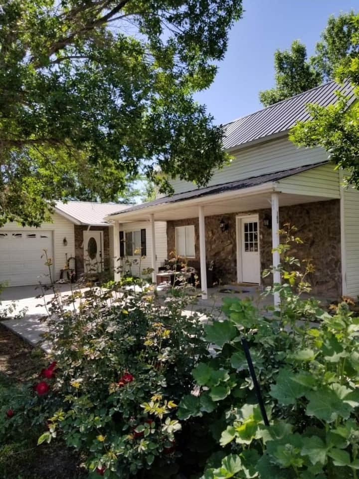 The Long View House - Green River, UT