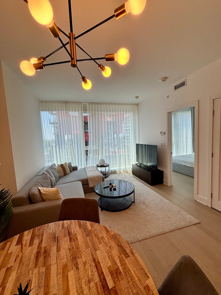 Modern Stay | Downtown Montreal -
