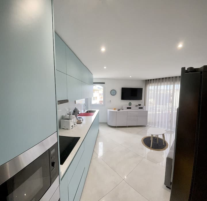 New ! Lumineux T2 Proche Plage Et Commerces. - Calvi