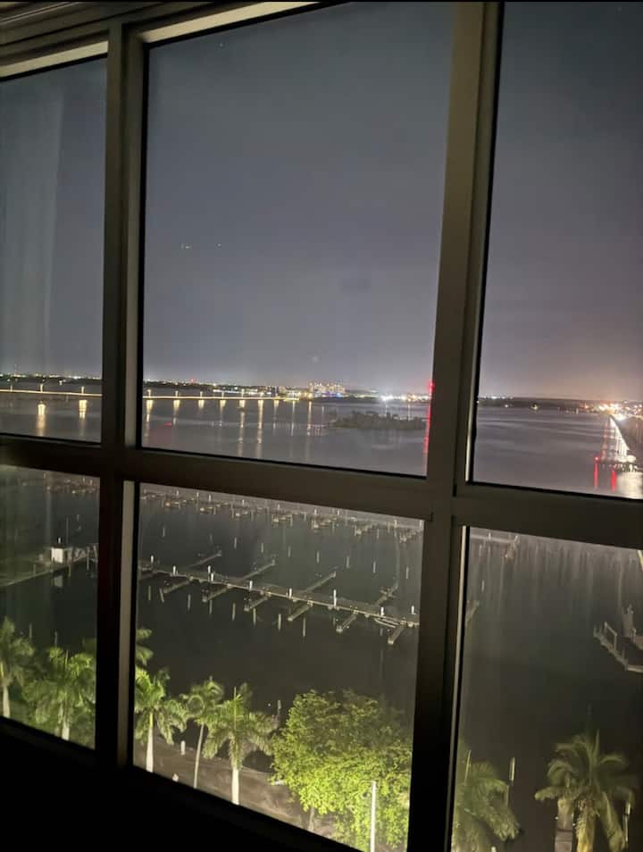 Have A Relaxing Getaway From Day By Day Stress - Fort Myers, FL