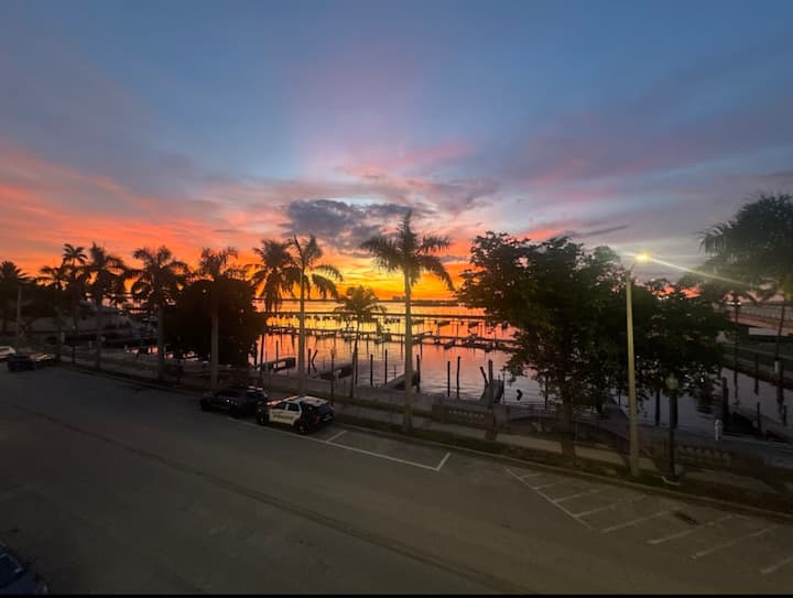 Have A Relaxing Getaway From Day By Day Stress - Fort Myers