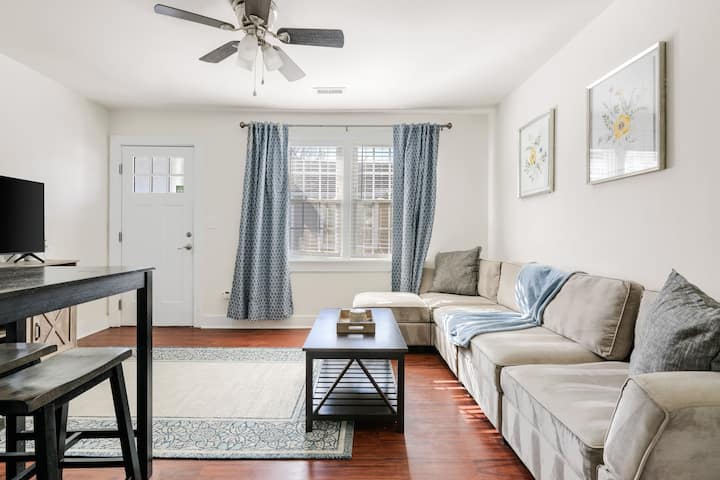 Cozy 2br Getaway Minutes To Downtown - Dayton C - Charleston, SC