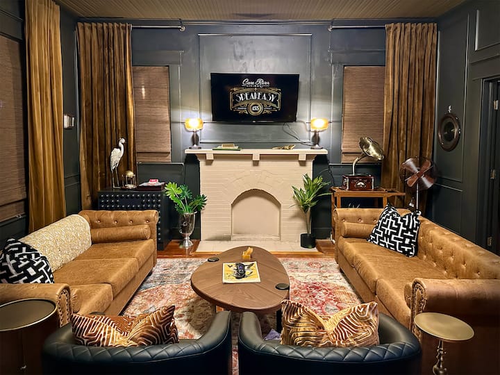 Luxury Speakeasy | 3 Suites | Historic District - Natchitoches, LA