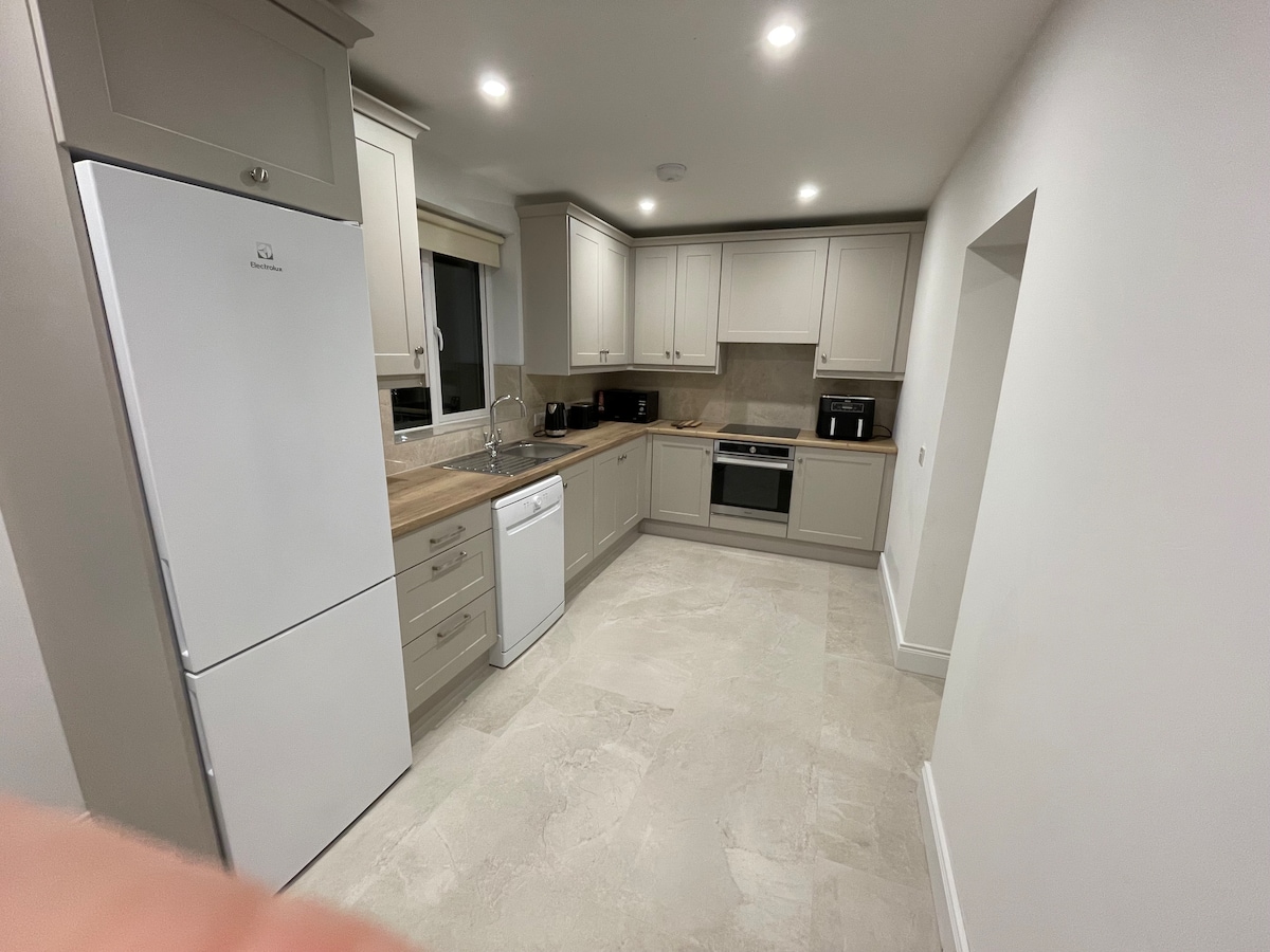 Keeper Hill Hideaway - The Dáil - case in affitto a Newport, County ...