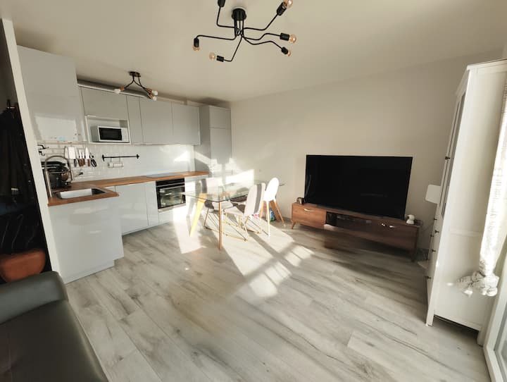 Appartement Entier, Puteaux, Proche De La Défense - Nanterre