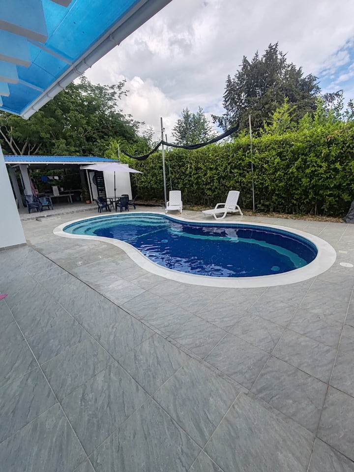 Hermosa Casa De Campo El Refugio - Carmen de Apicalá