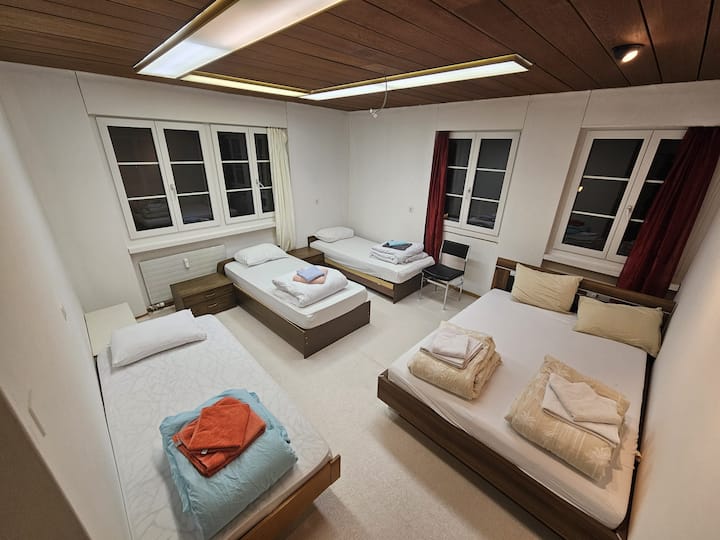 Privat Grosse Zimmer (Merkur) In Altstadt Chur - Chur