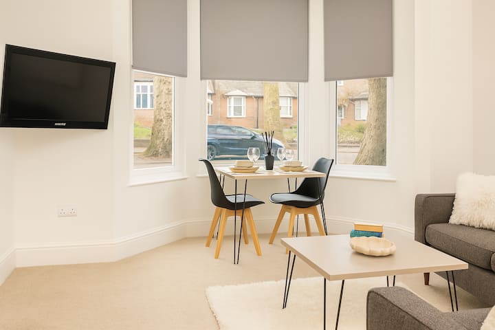 The Luxe Apartment - Nottingham