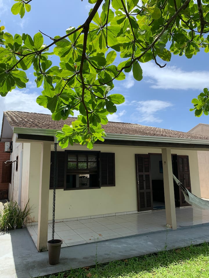 Casa Em Matinhos A 300m Do Mar - Matinhos
