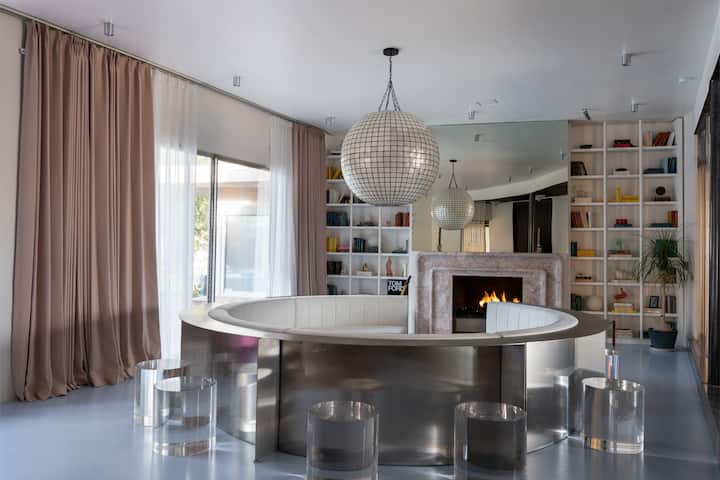 Wow! Luxe 7bdr 2 Min To Strip Pool/jacuzzi/sauna - Las Vegas, NV