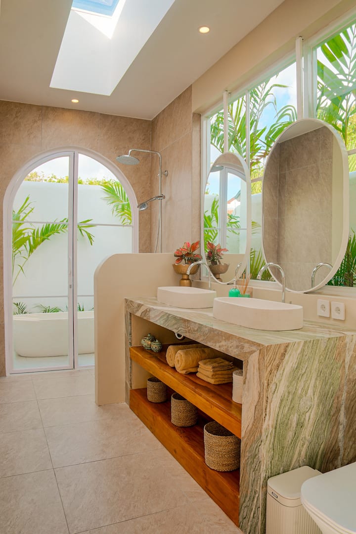 Enyavillas 2br | Brand New, Boutique Mediterranean - Australia